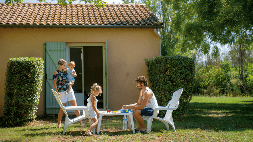 Village Vacances Le Domaine du Grand Luberon*** CÉRESTE - VTF